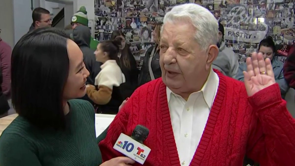 Tradition, cannoli at South Philly bakery: What Christmas Eve means to ...