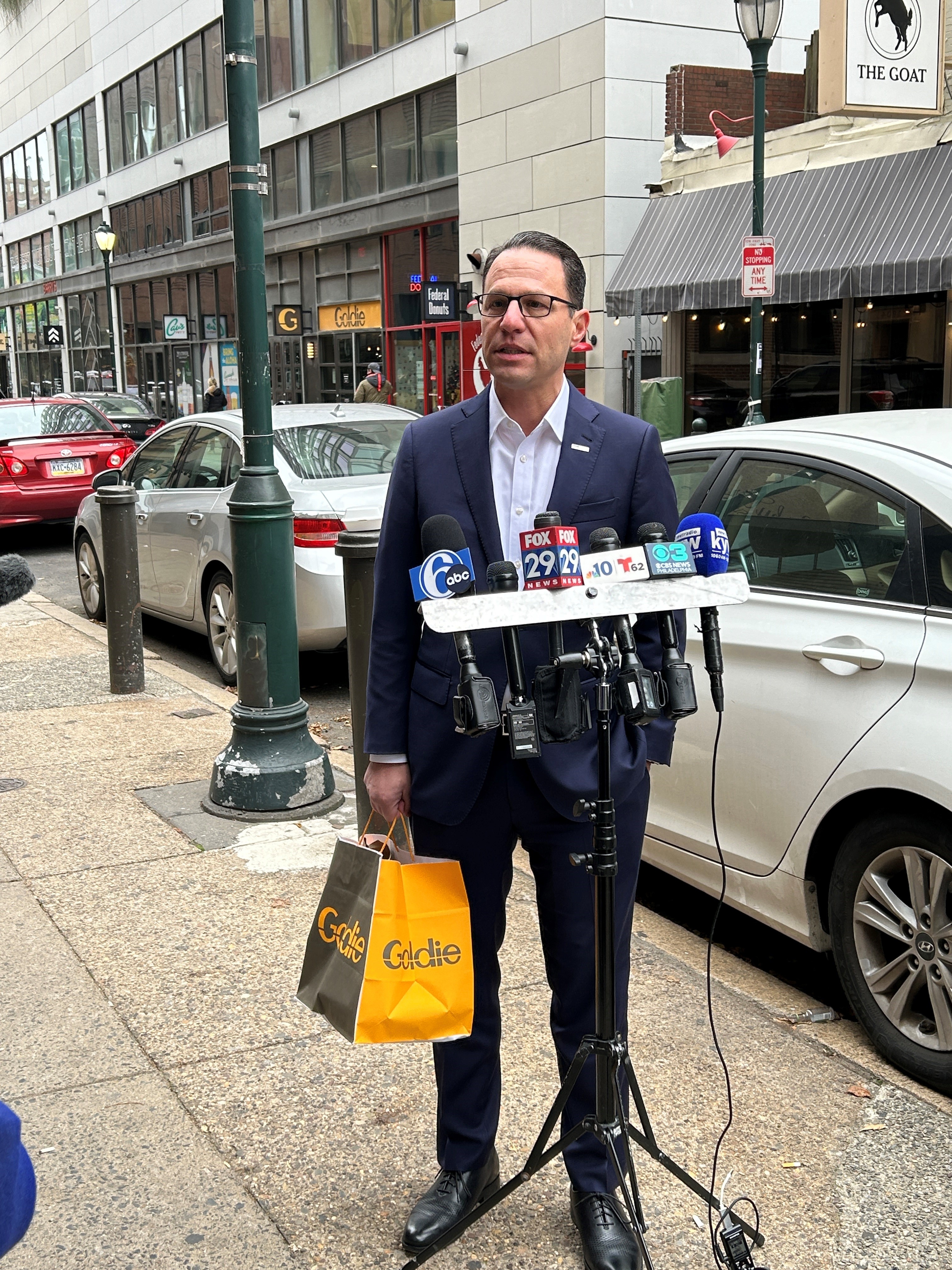 PA Gov. Josh Shapiro visits Philly’s Goldie, condemns Penn president ...