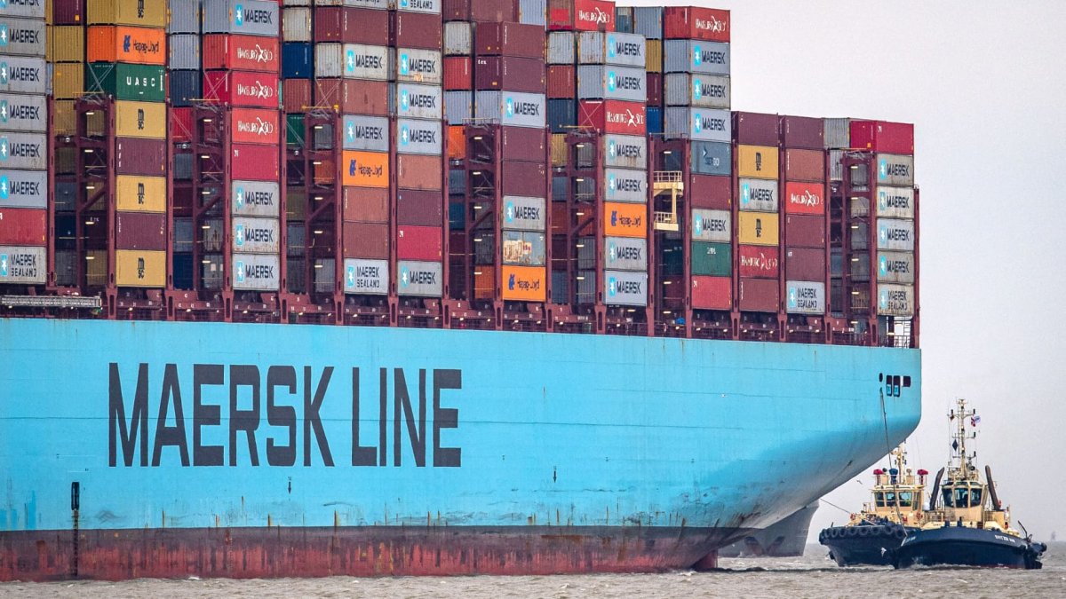 Maersk halts Red Sea shipping until further notice after Houthi ... Maersk halts Red Sea shipping until further notice after Houthi ...