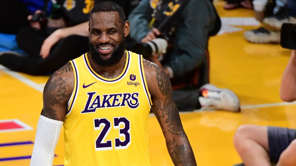 Mind-blowing LeBron James stat has NBA fans in disbelief – NBC10 ...