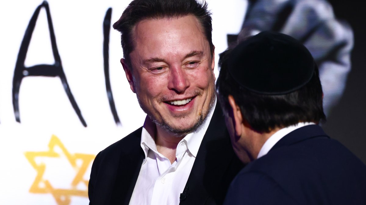 Musk cannot keep Tesla pay package worth more than $55 billion – NBC10 ... Musk cannot keep Tesla pay package worth more than $55 billion – NBC10 ...
