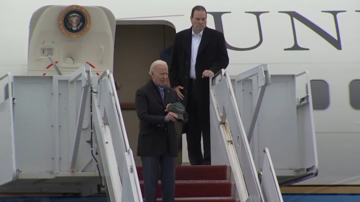 Biden packs food in Philly for those in need on MLK Jr. Day – NBC10 ...