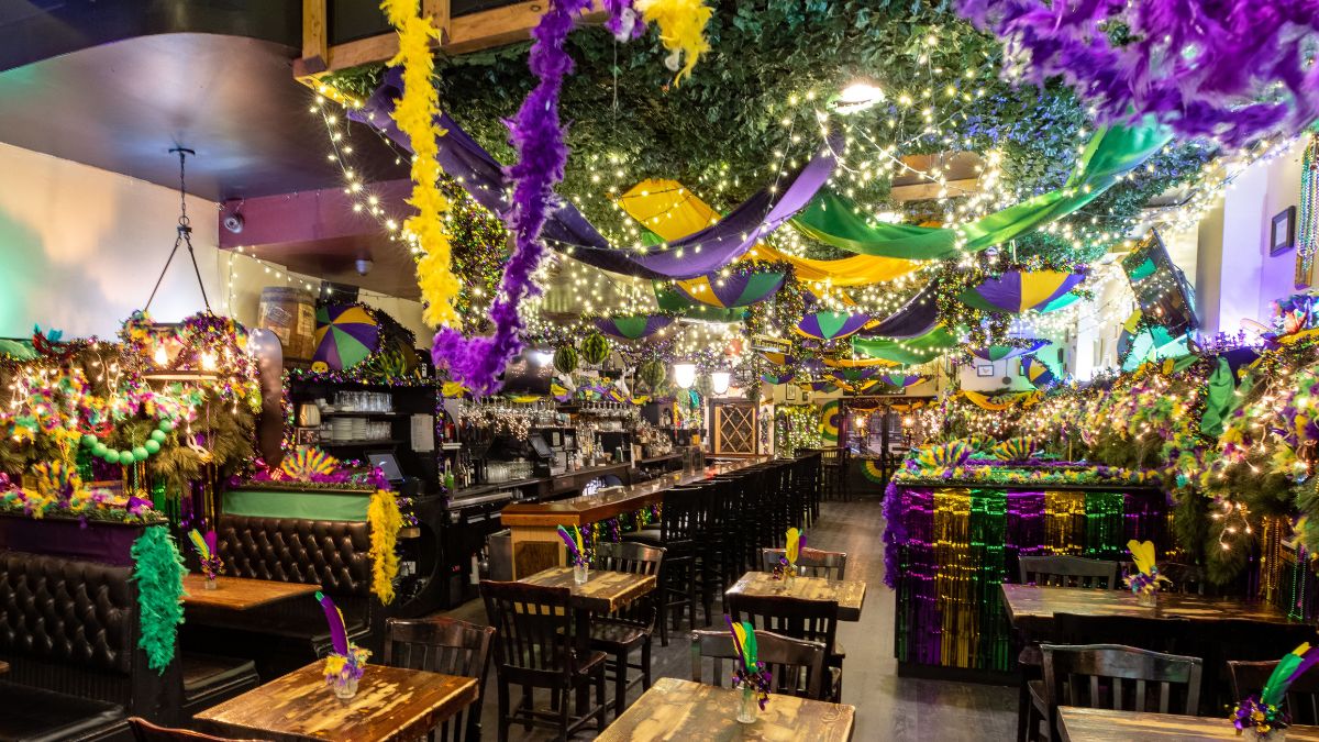 Mardi Gras pop-up experience returns to Craftsman Row Saloon – NBC10 ...