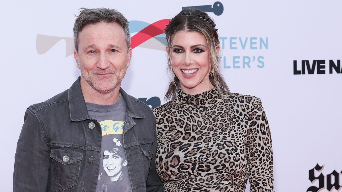 Kelly Rizzo dating ‘Clueless’ star Breckin Meyer – NBC10 Philadelphia