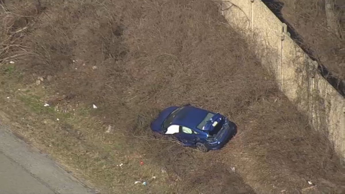 Shooting on I-476 leads to 2 car crash Friday afternoon – NBC10 ...