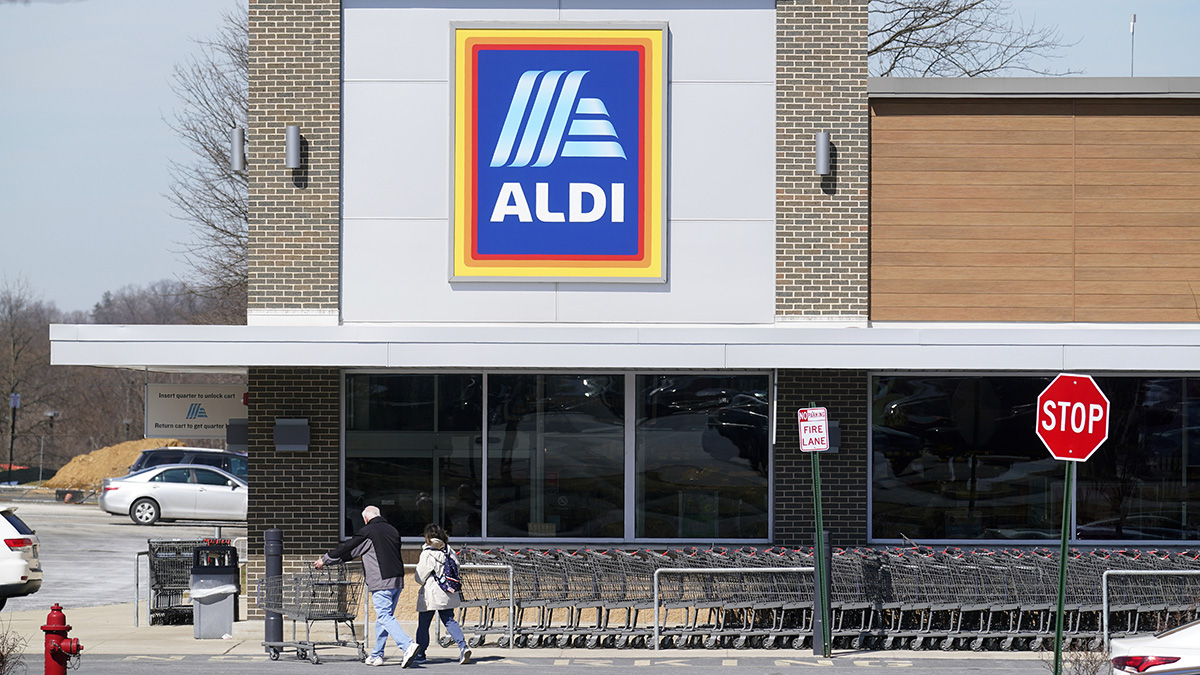 Illinois-based grocer ALDI to slash prices on hundreds of items this ...