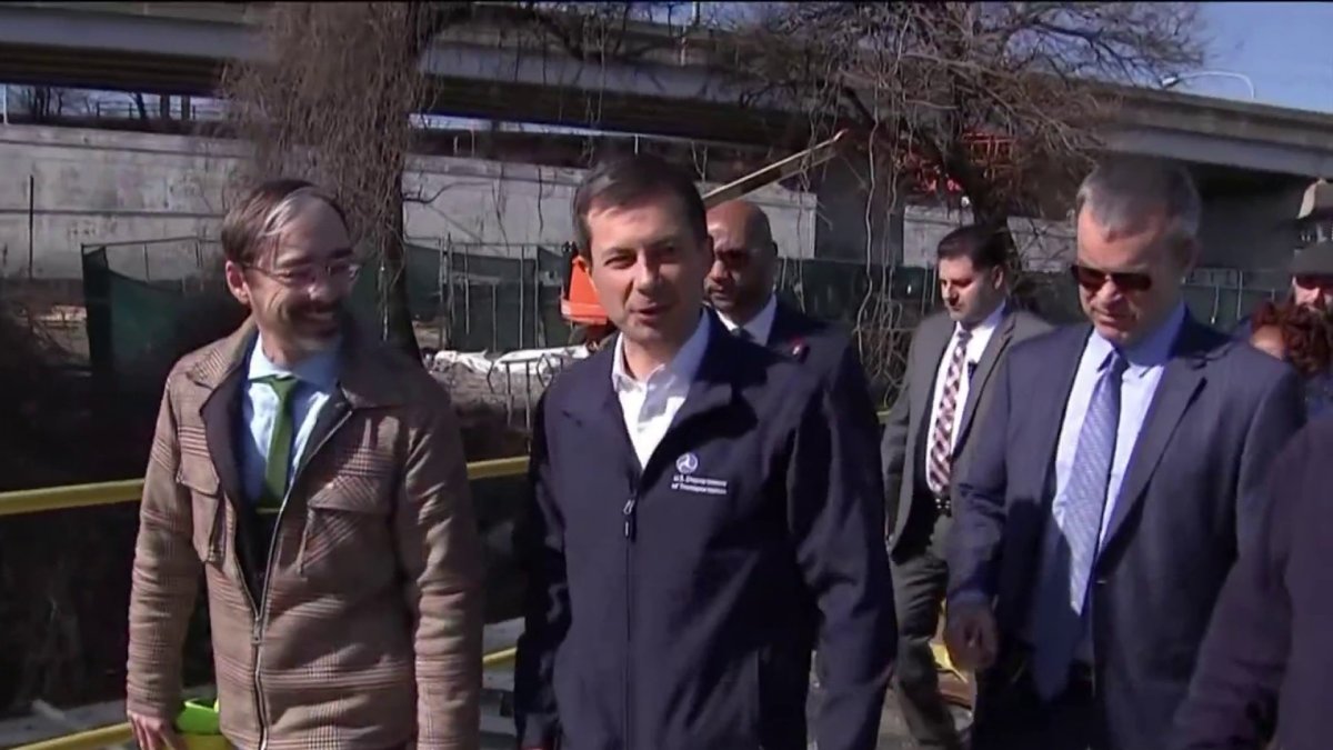Pete Buttigieg tours MLK Drive Bridge in Philly – NBC10 Philadelphia