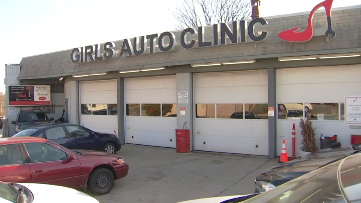 Girls Auto Clinic in Upper Darby aims to empower women – NBC10 Philadelphia