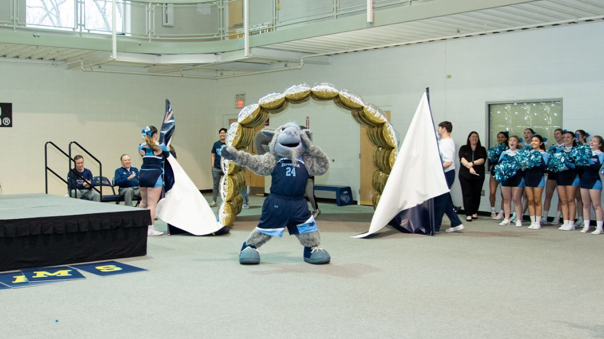 Thomas Jefferson University celebrates new and improved mascot – NBC10 ...