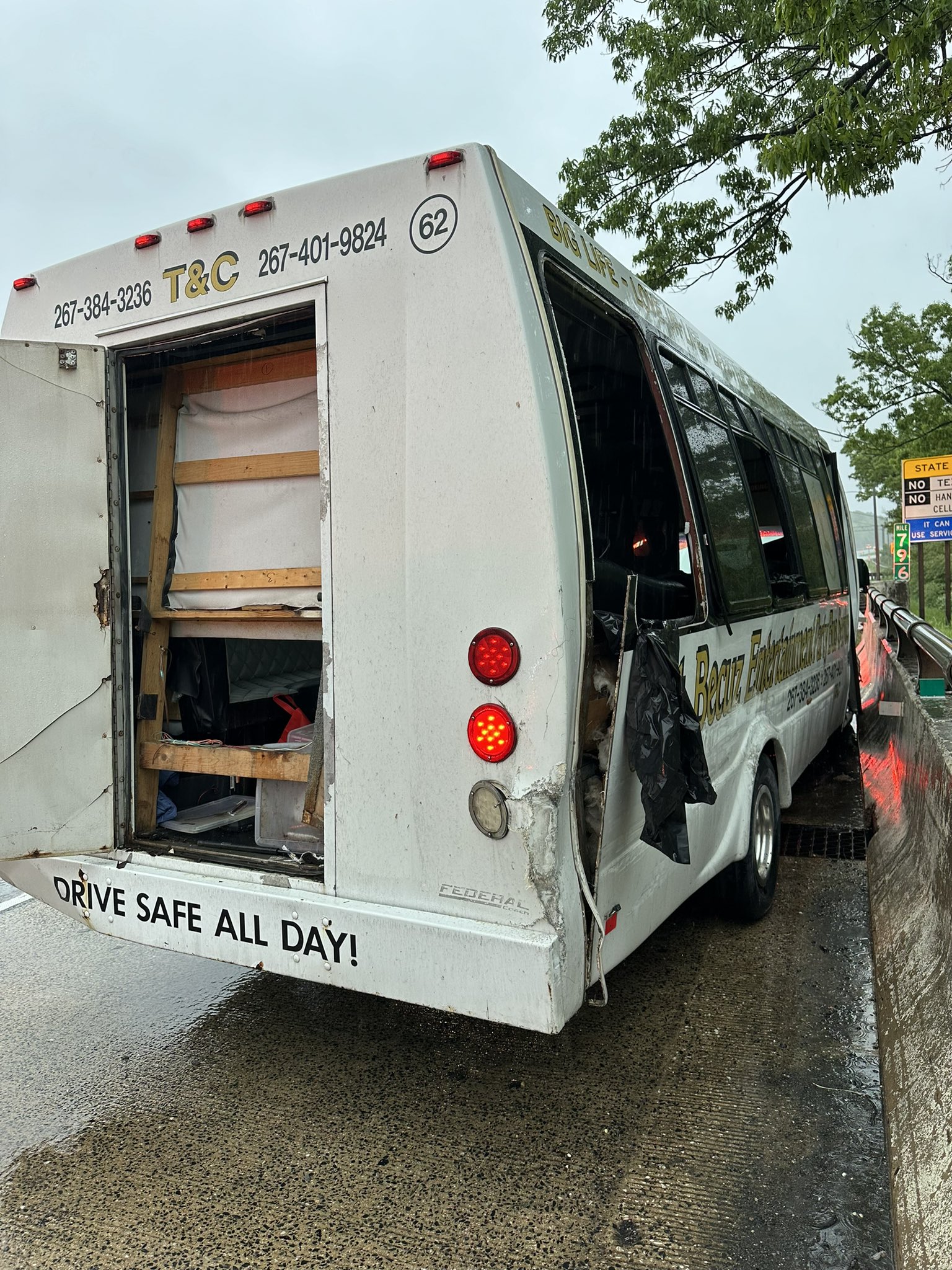 One person killed in ‘party bus’ crash along I-95 in Maryland – NBC10 ...