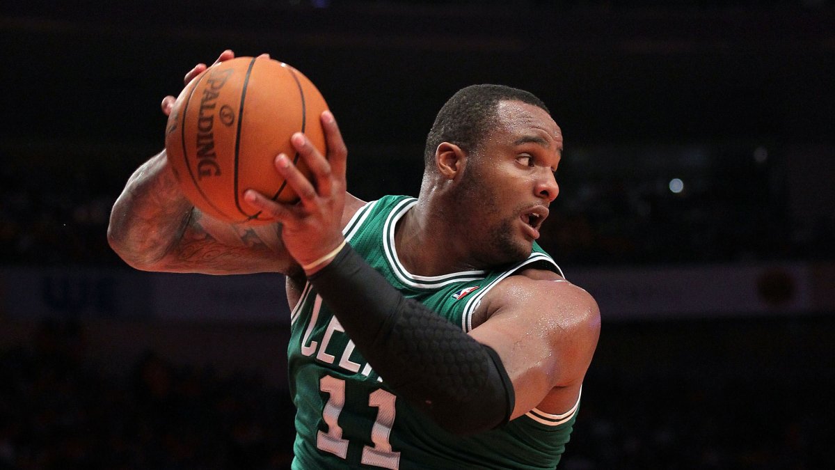 Glen ‘Big Baby’ Davis sentenced to 40 months in prison over fraud scheme – NBC10 Philadelphia