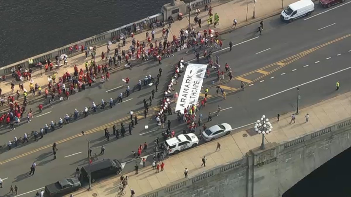 Aramark workers protested in Center City, Philadelphia – NBC10 Philadelphia