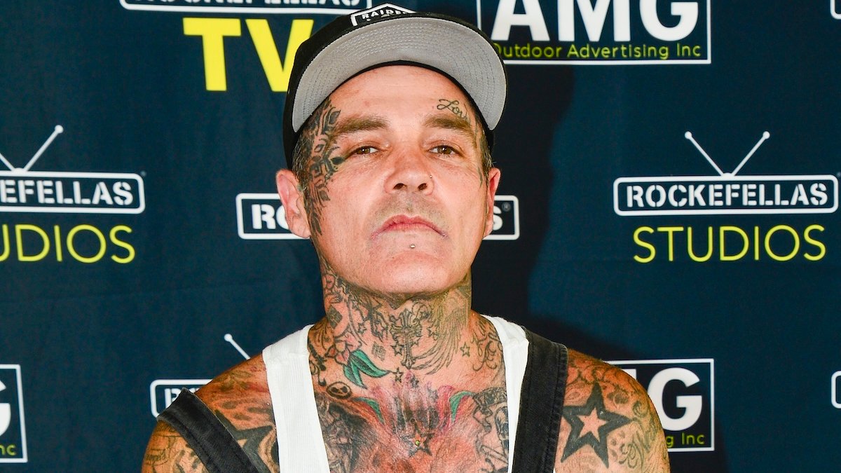 Shifty Shellshock, lead singer of Crazy Town, dies at 49 – NBC10 ...