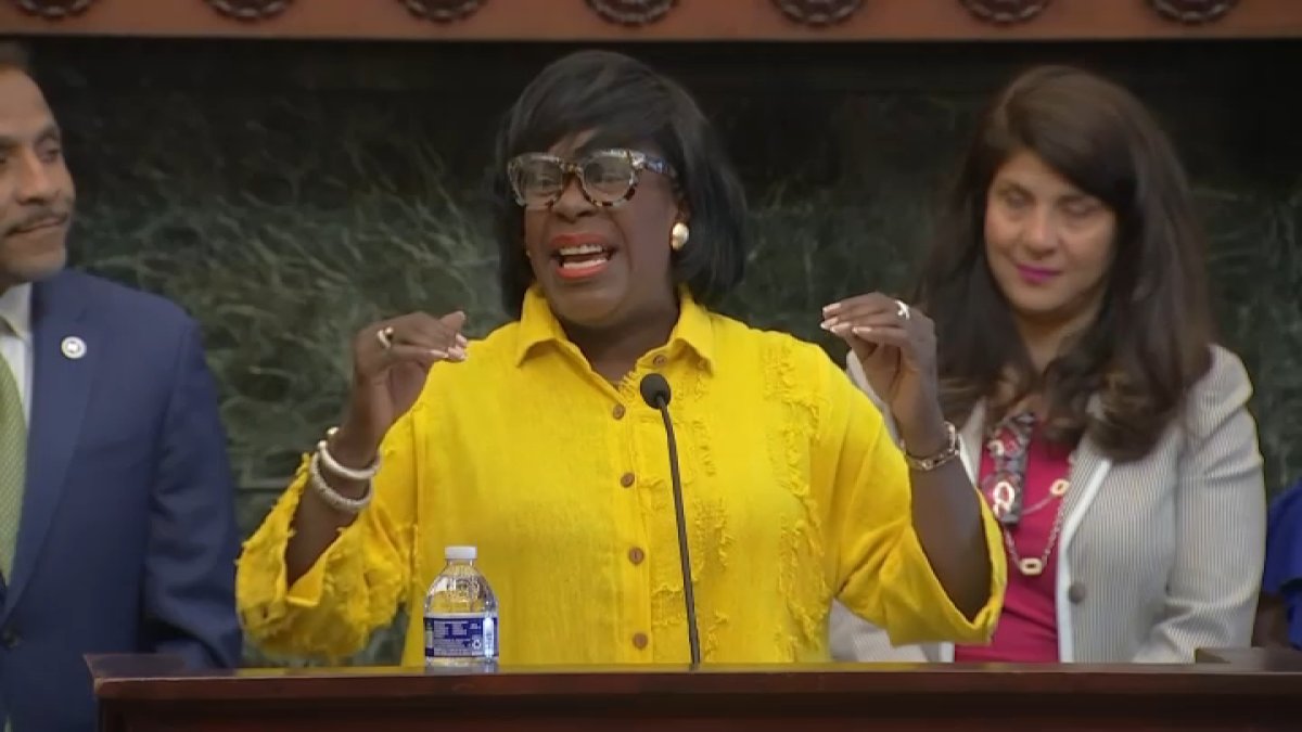 Mayor Parker unveils full year schooling pilot program – NBC10 Philadelphia