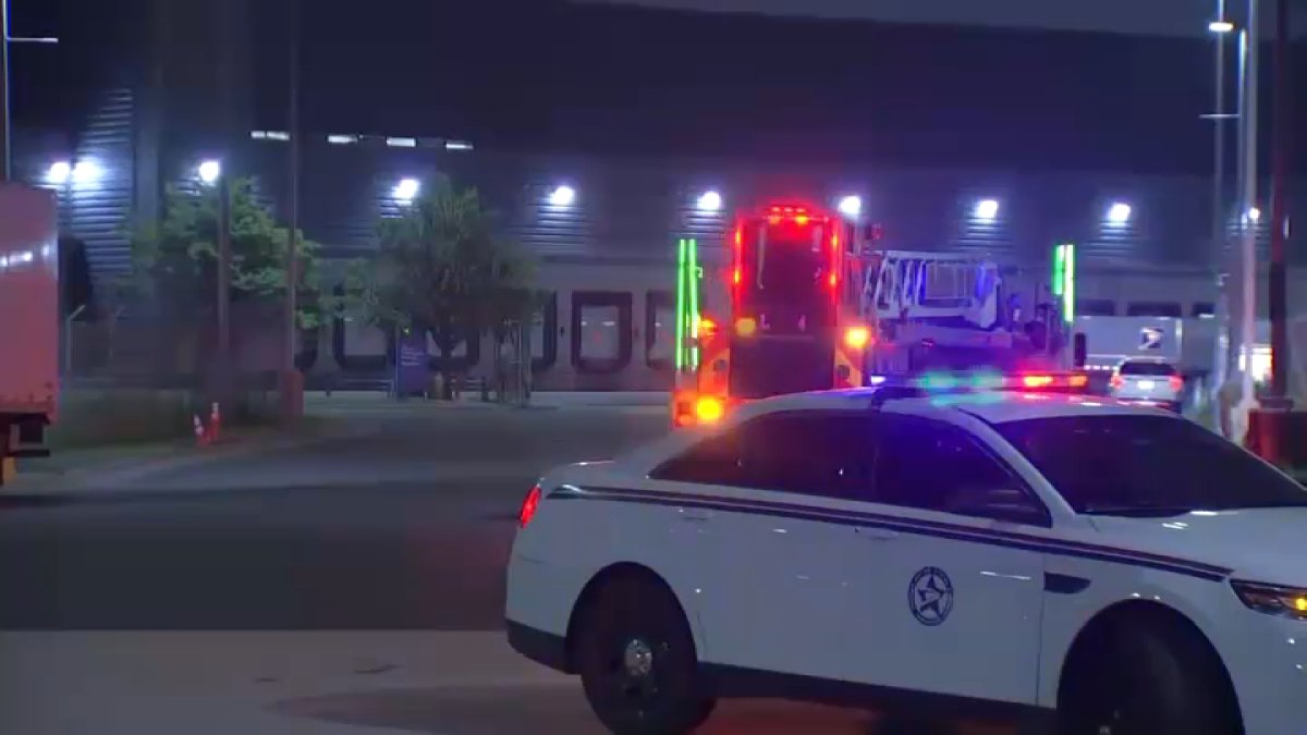 Bomb scare at Philadelphia Postal Service facility – NBC10 Philadelphia