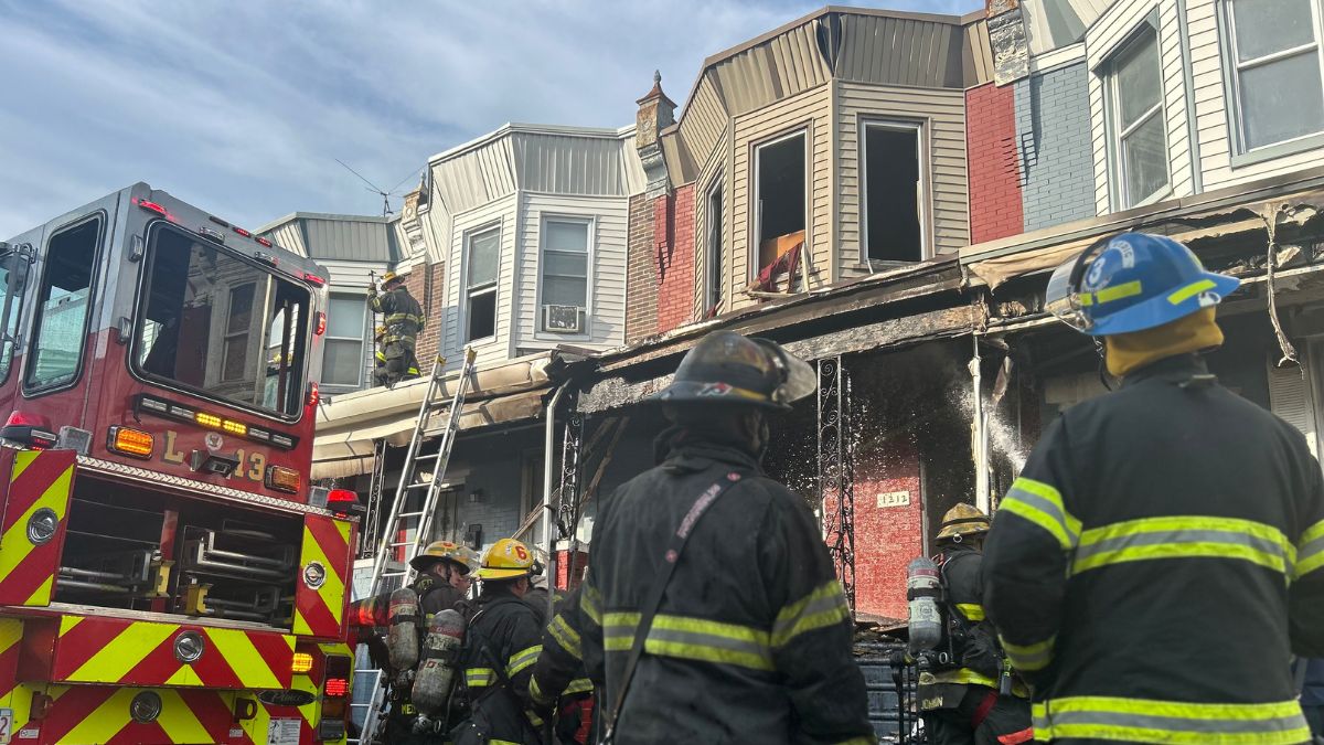 Fire spreads to multiple rowhomes in Philadelphia – NBC10 Philadelphia