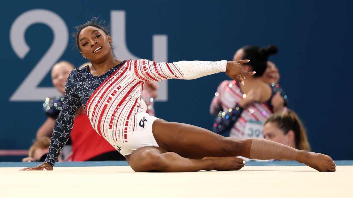 Simone Biles Team Usa Gymnastics Win Gold At 2024 Olympics Nbc10