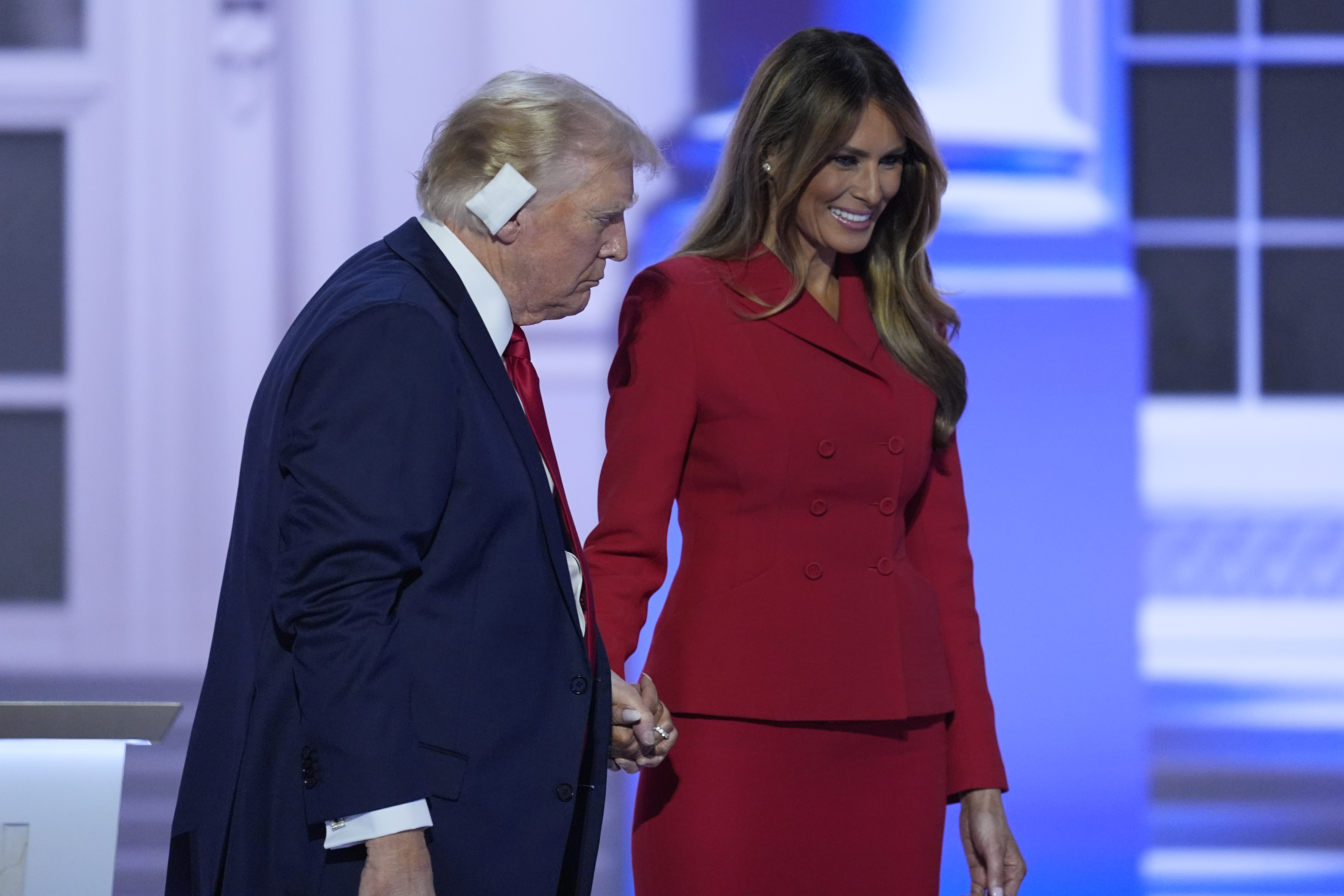 Melania Trump makes rare appearance on RNC’s last night – NBC10 ...