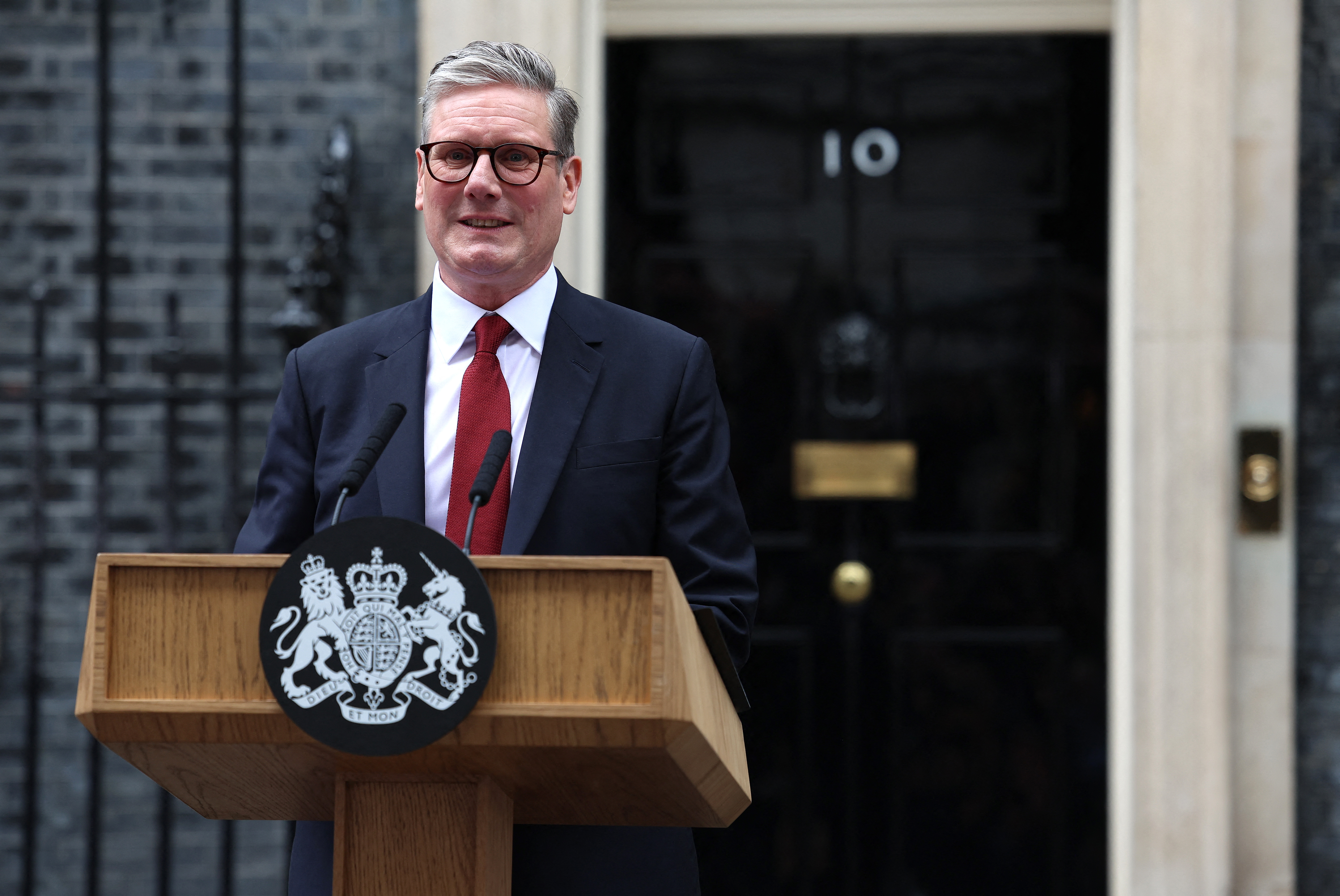 Keir Starmer takes power as prime minister as UK Prime Minister – NBC10 ...