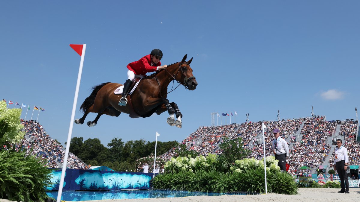 2024 Olympics: US qualifies for team show jumping final – NBC10 ...