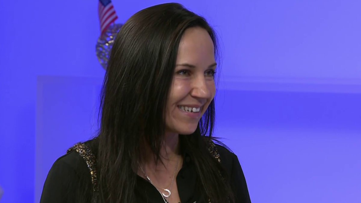 Meet the trailblazing horse racing announcer you can hear at 2024 ...