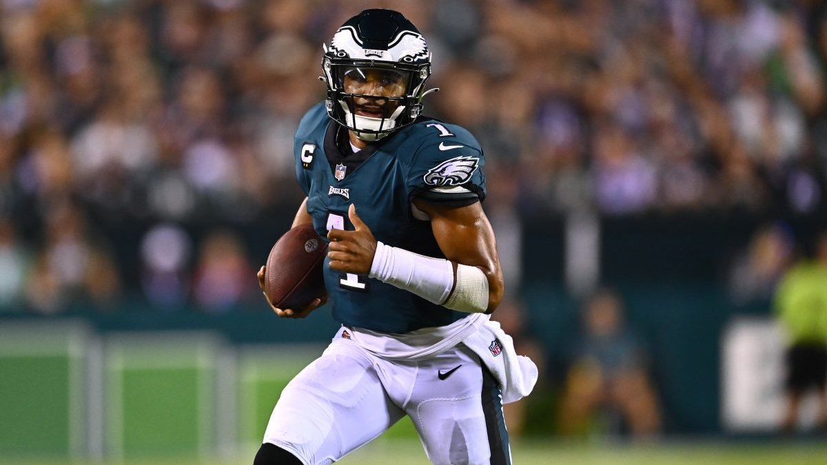 Jalen Hurts Foundation to donate $5k for every touchdown he scores ...