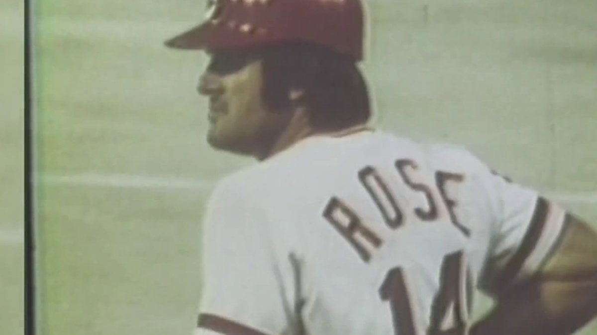 ‘He deserves to be in the Hall of Fame.’ Fans honor the late Pete Rose ...