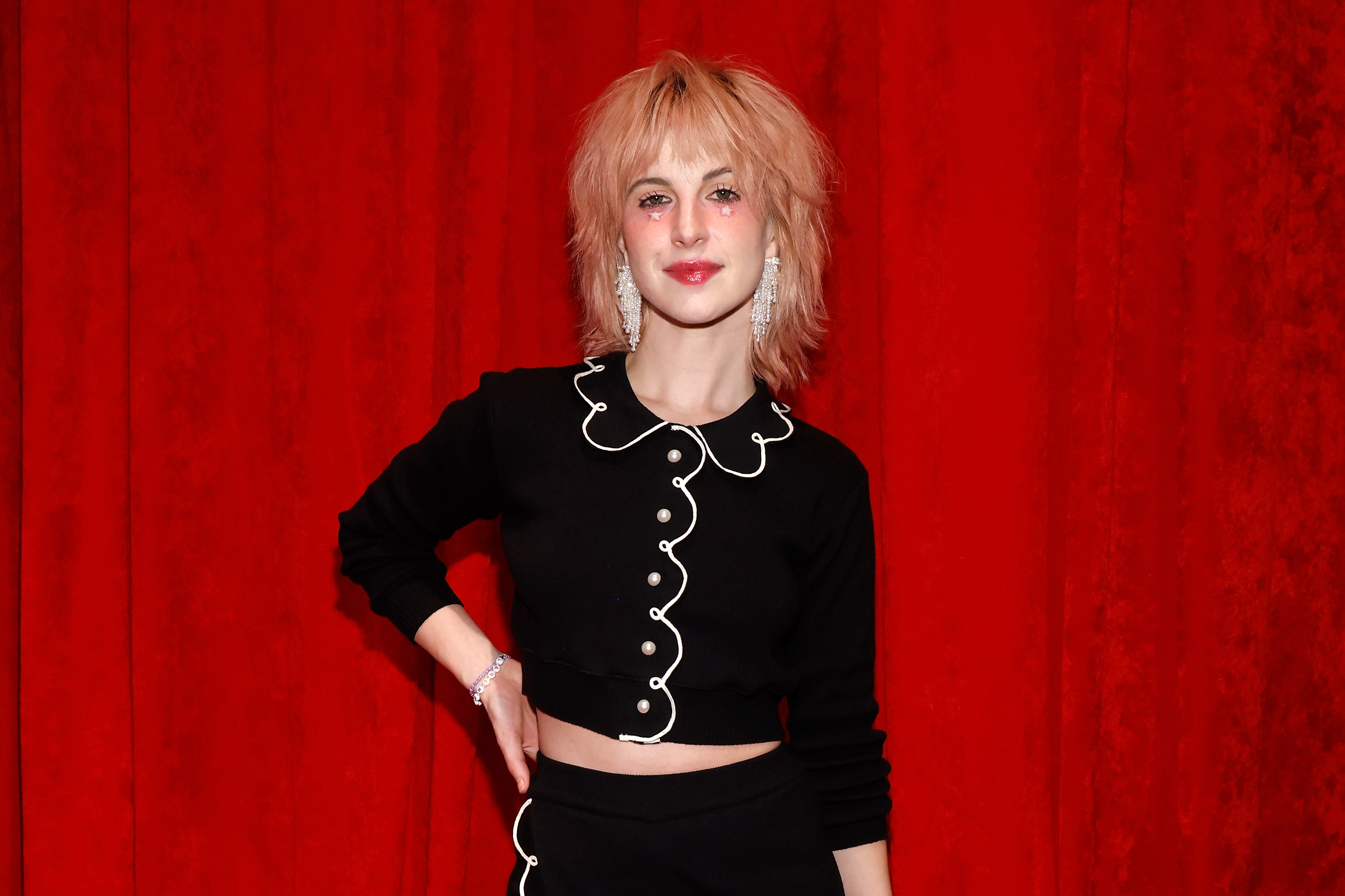 Hayley Williams gets candid about her PTSD and depression – NBC10 ...