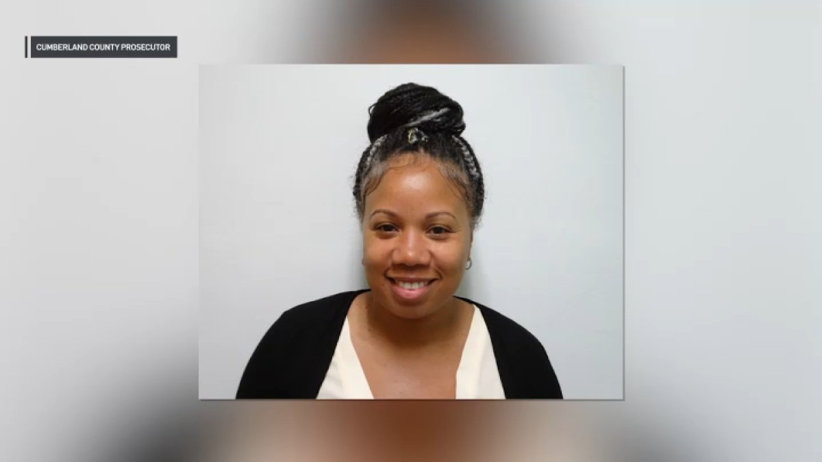 ‘This hurt the neighborhood’: Community remembers detective killed in ...