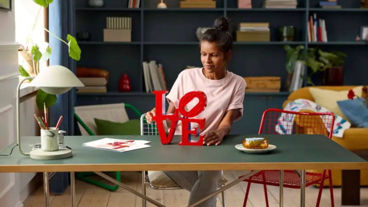 LEGO celebrates Philadelphia’s famous LOVE sculpture with new set ...