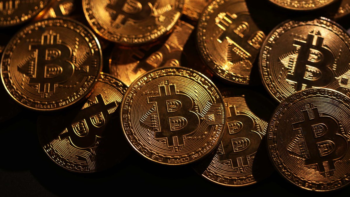 Bitcoin tumbles 9%, reversing most of the rally from Trump’s crypto ...