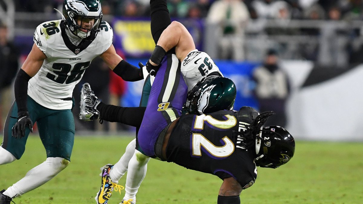 Eagles’ defense shows off hallmark physicality in win over Ravens ...