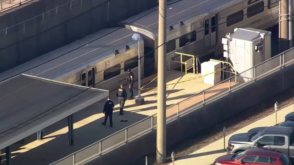Person struck by PATCO train at Haddonfield Station, police say – NBC10 ...