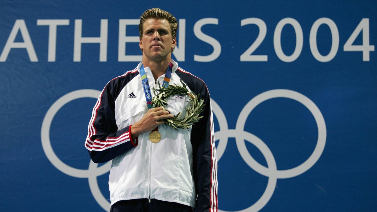 IOC will replace Gary Hall Jr.’s medals, which were left in fires ...