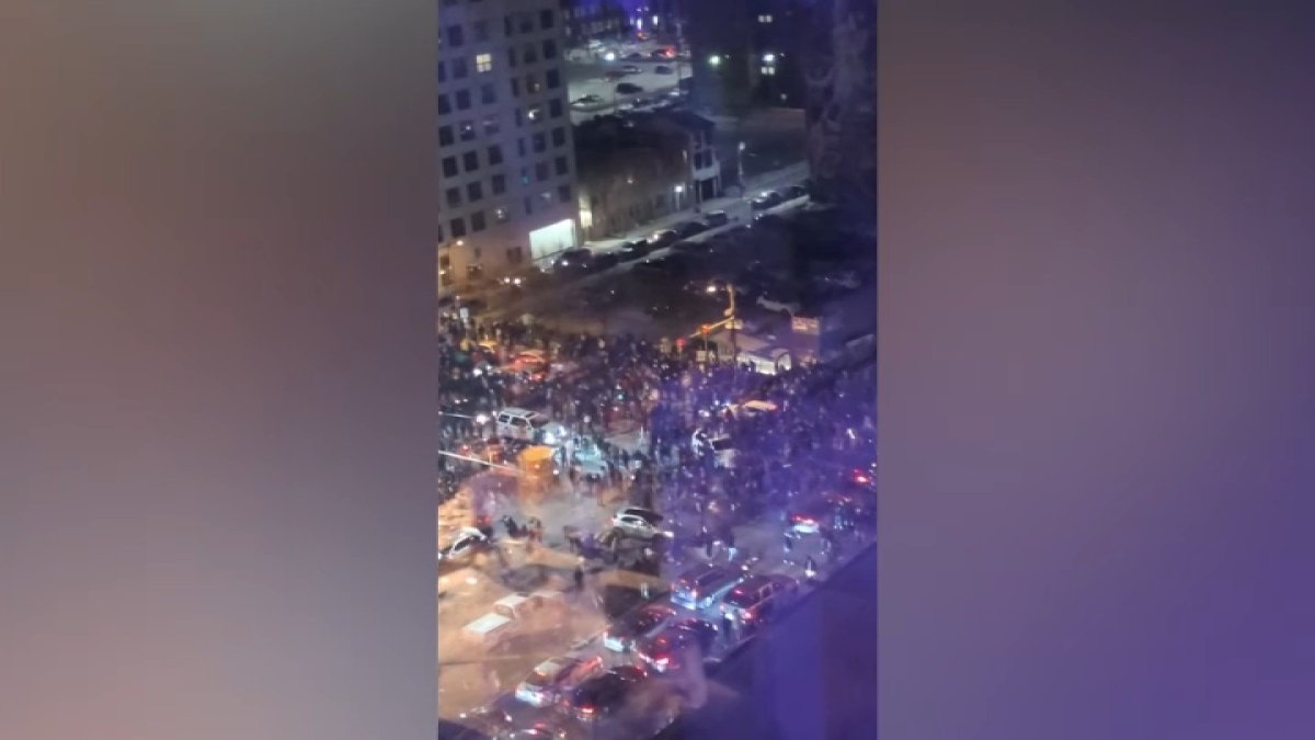 Video shows car crashing into crowd of Eagles fans in Philly – NBC10 ...
