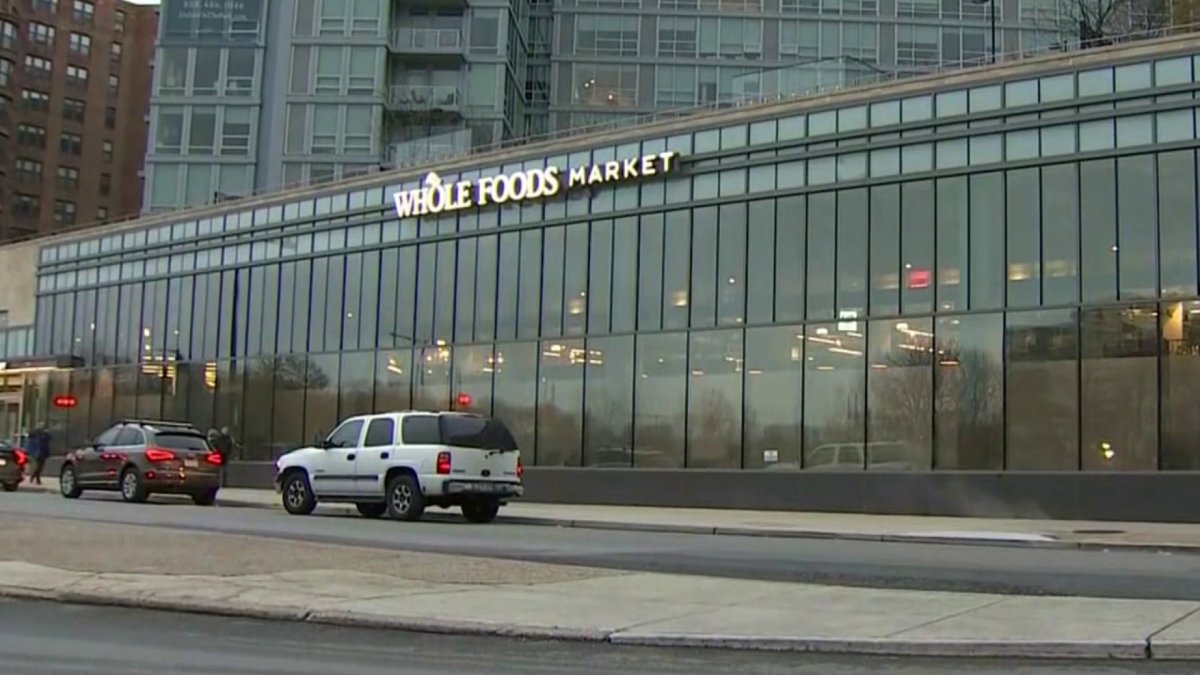 Workers at Philly Whole Foods become first at the grocery store chain ...