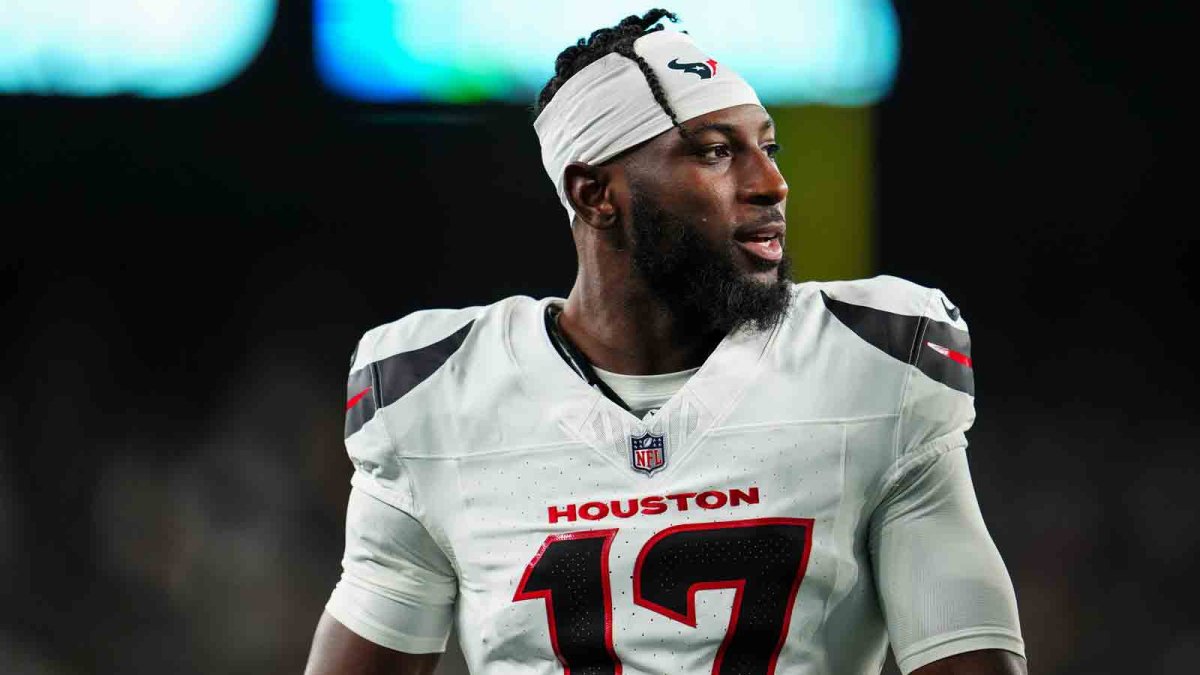 Texans’ Kris Boyd shoves coach after penalty on opening kickoff – NBC10 ...