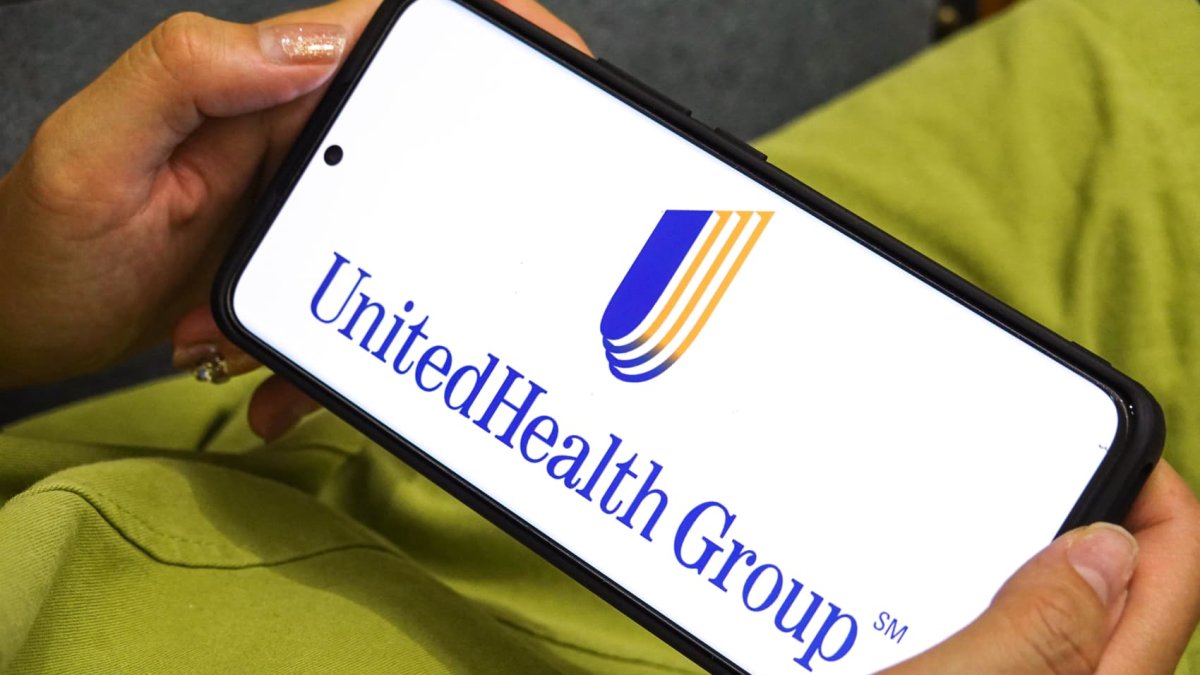 UnitedHealth tumbles 7% on WSJ report the DOJ is investigating Medicare billing practices ...
