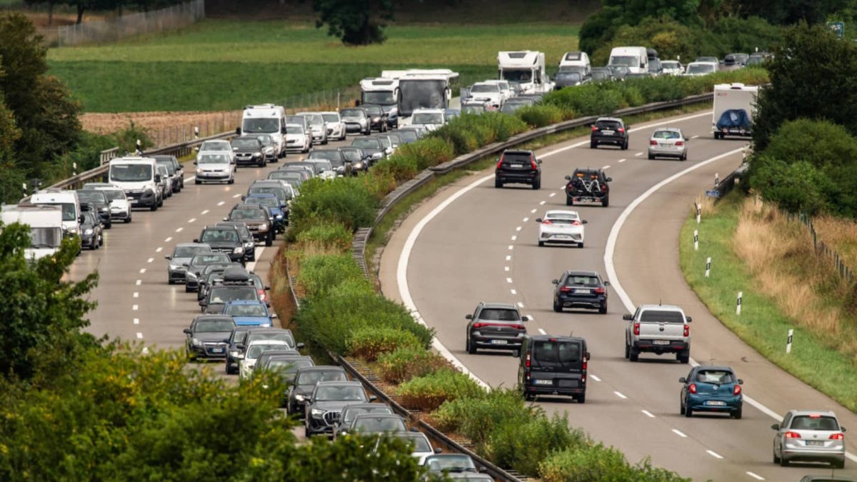 How the German Autobahn ended up without speed limits – NBC10 Philadelphia