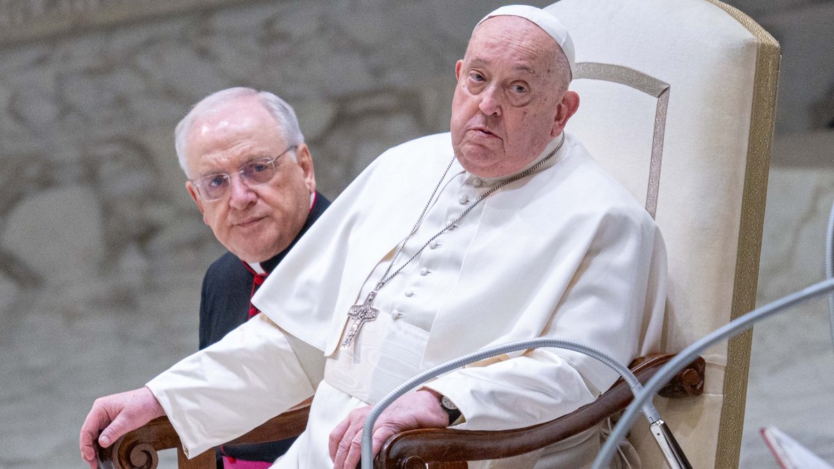 Kentucky bourbon bottles signed by pope raise money for charity – NBC10 ...