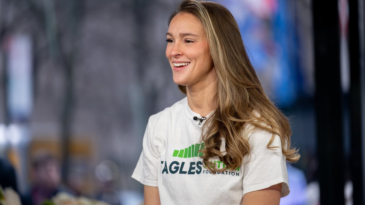 Kylie Kelce says this is who she’ll support in the 2025 Super Bowl ... Kylie Kelce says this is who she’ll support in the 2025 Super Bowl ...