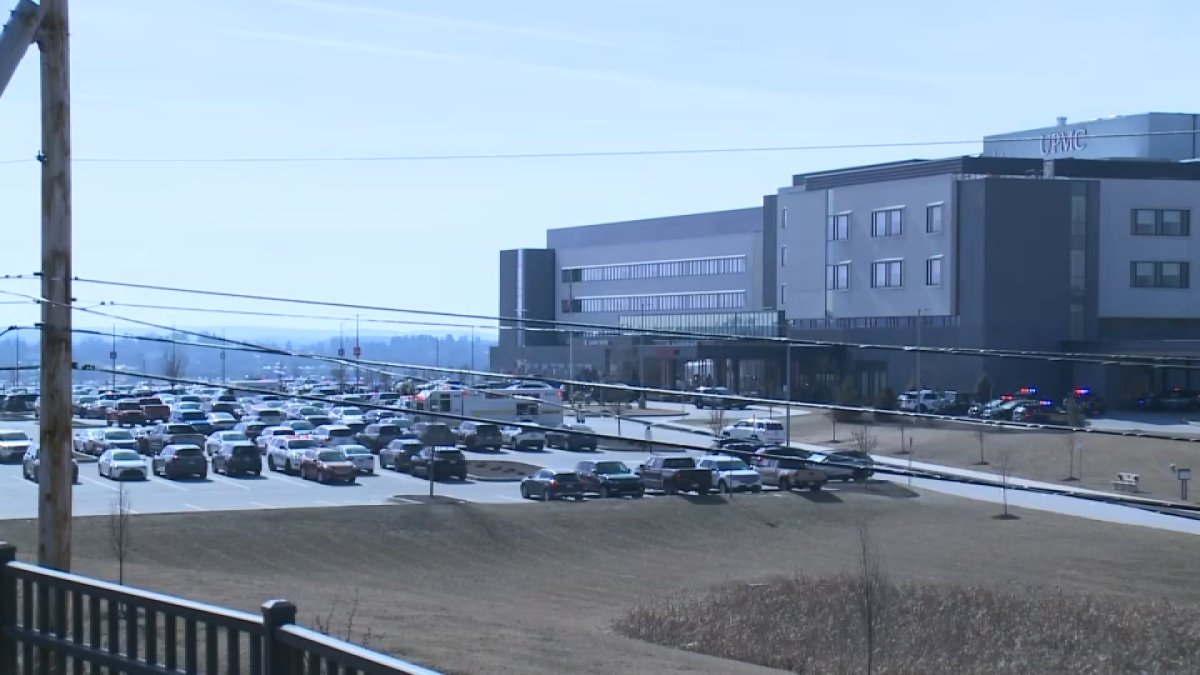 Gunman, officer killed after hostage situation at York hospital – NBC10 ...