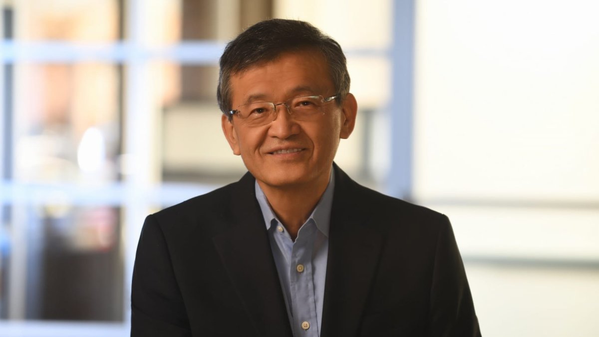 Intel’s new CEO receives $66 million in options and stock grants on top ...