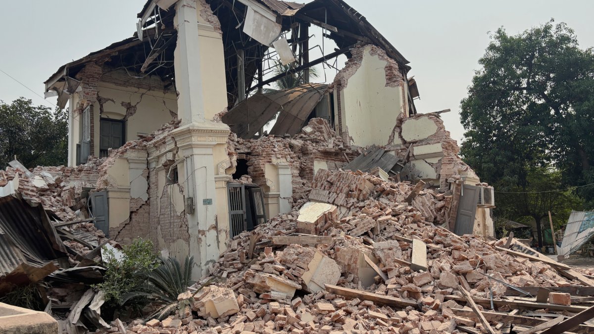 Myanmar earthquake death toll jumps to nearly 700 – NBC10 Philadelphia