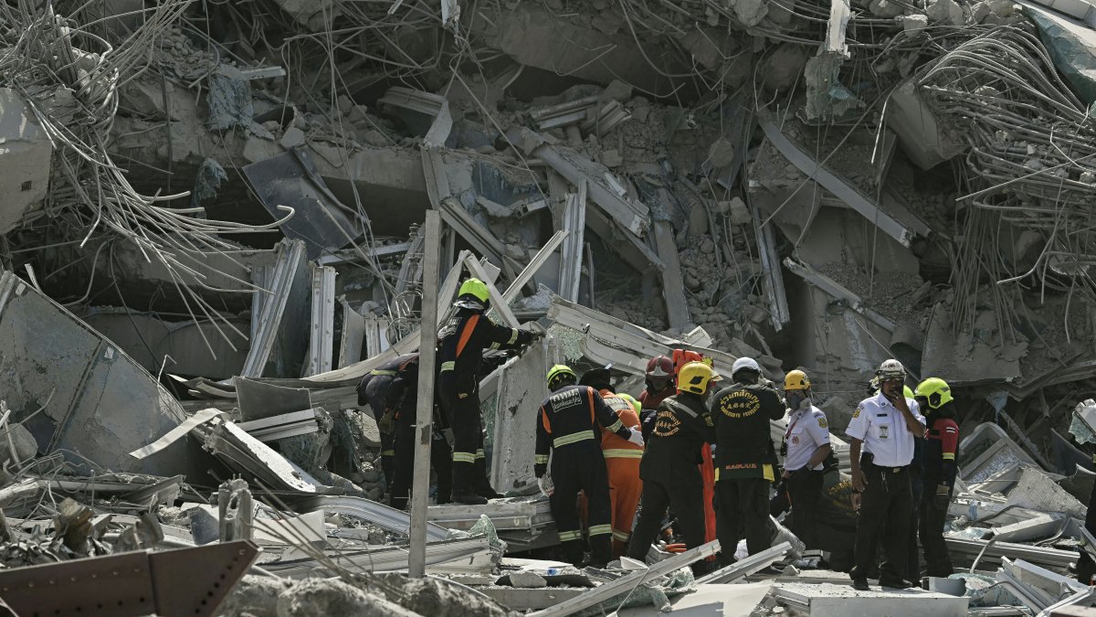 Myanmar earthquake: More than 150 killed, buildings destroyed – NBC10 ...