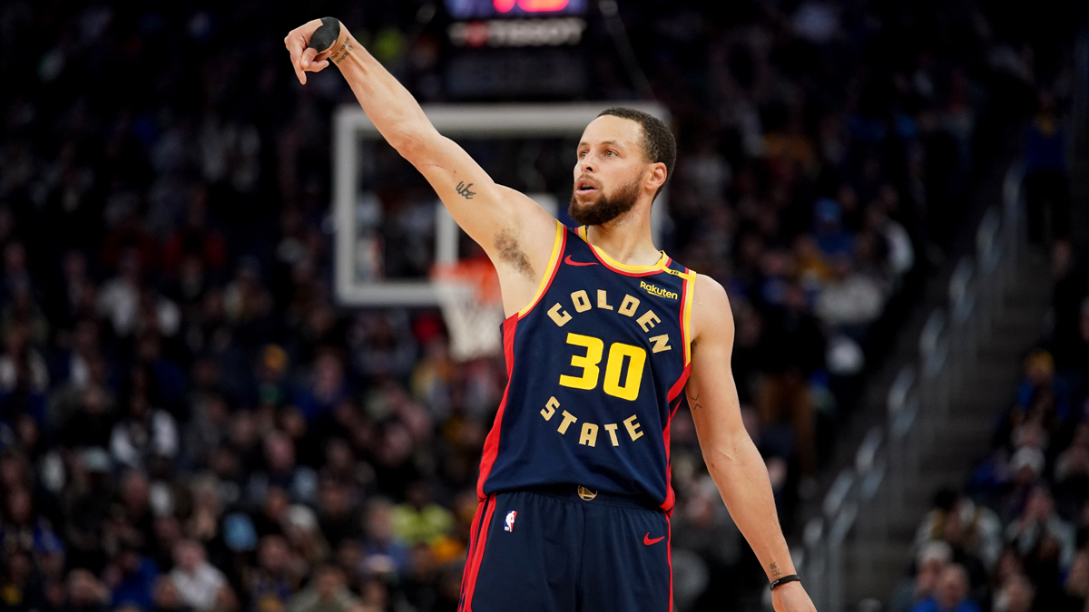 Steph Curry reaches 4,000 NBA 3-pointers in Warriors vs. Kings game – NBC10 Philadelphia