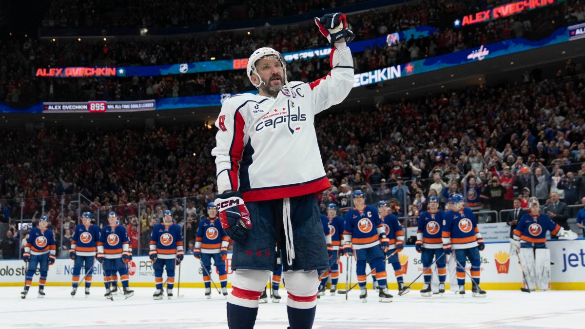 Alex Ovechkin breaks Wayne Gretzky’s NHL all-time goals record – NBC10 Philadelphia