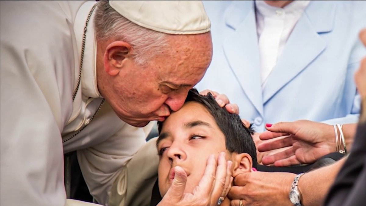Chester Co. family recalls moment Pope Francis blessed their son ...