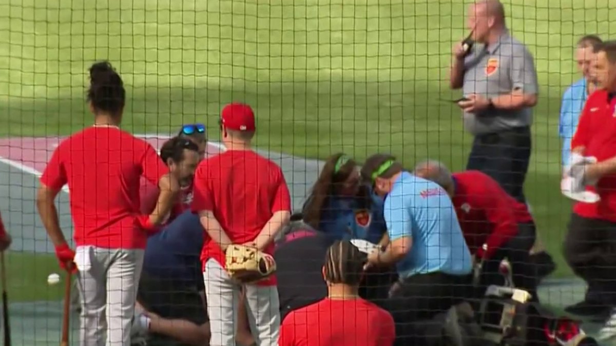 Washington Nationals staff member collapsed at Citizens Bank Park ...