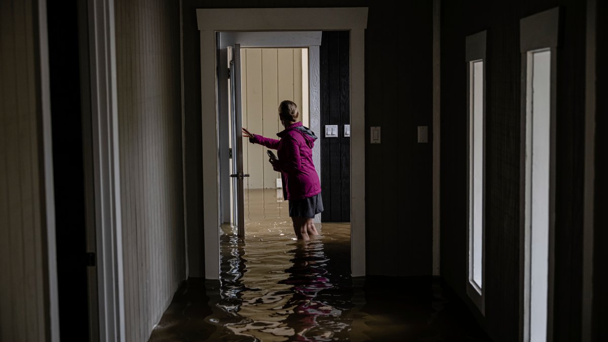 South and Midwest hit with severe rain and flooding – NBC10 Philadelphia